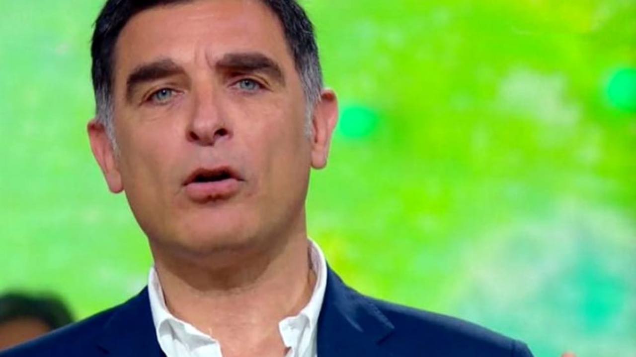 Tiberio Timperi, prima e dopo la chirurgia plastica: ecco come si è ...