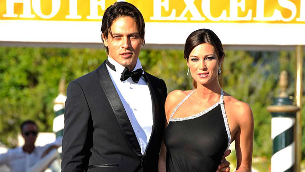 Gabriel Garko e Manuela Arcuri, il retroscena dopo anni: “Con lei ho fatto di tutto…”