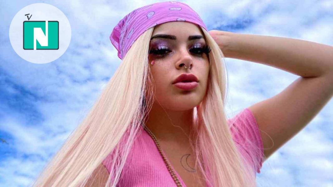 Rosalba: un lato B che "canta" | "sei la più bella di Instagram"